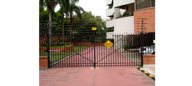 Market Cercar Seguridad, Cali, foto