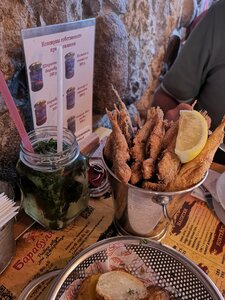 BarabulaBar (набережная имени В.И. Ленина No:15Е), kafe  Yalta'dan