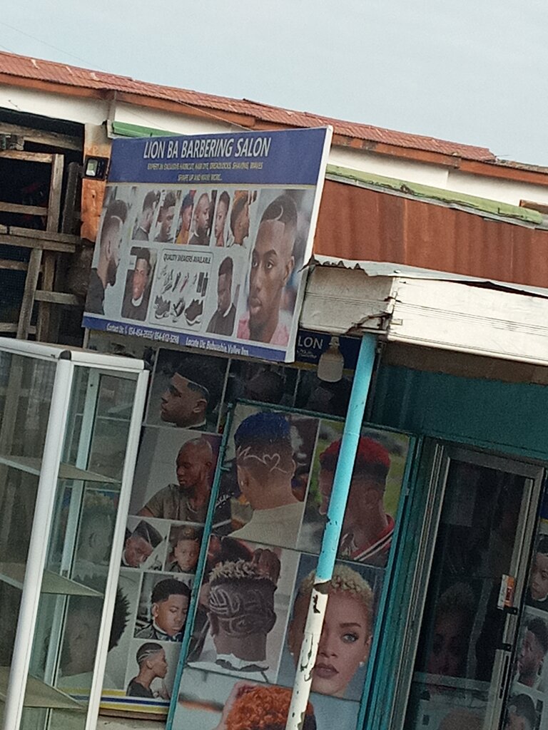 Berberler Lion ba barbering saloon, Akra, foto