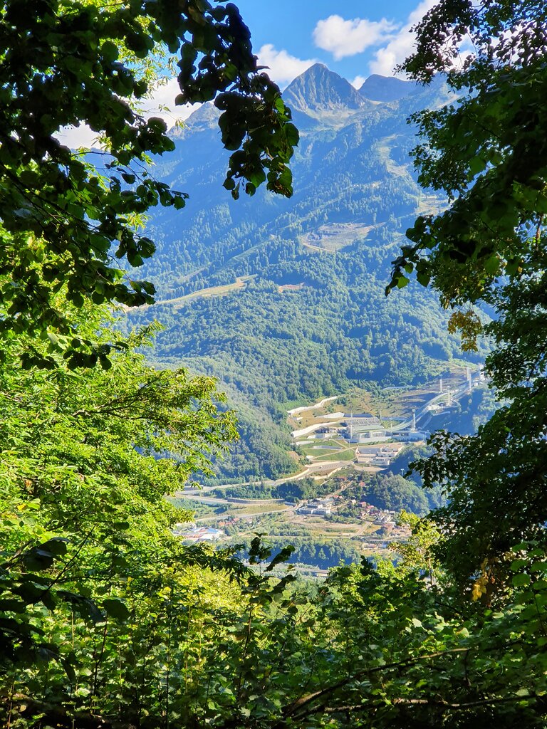 Dağ zirvesi Высота 1181 метр, Soçi, foto