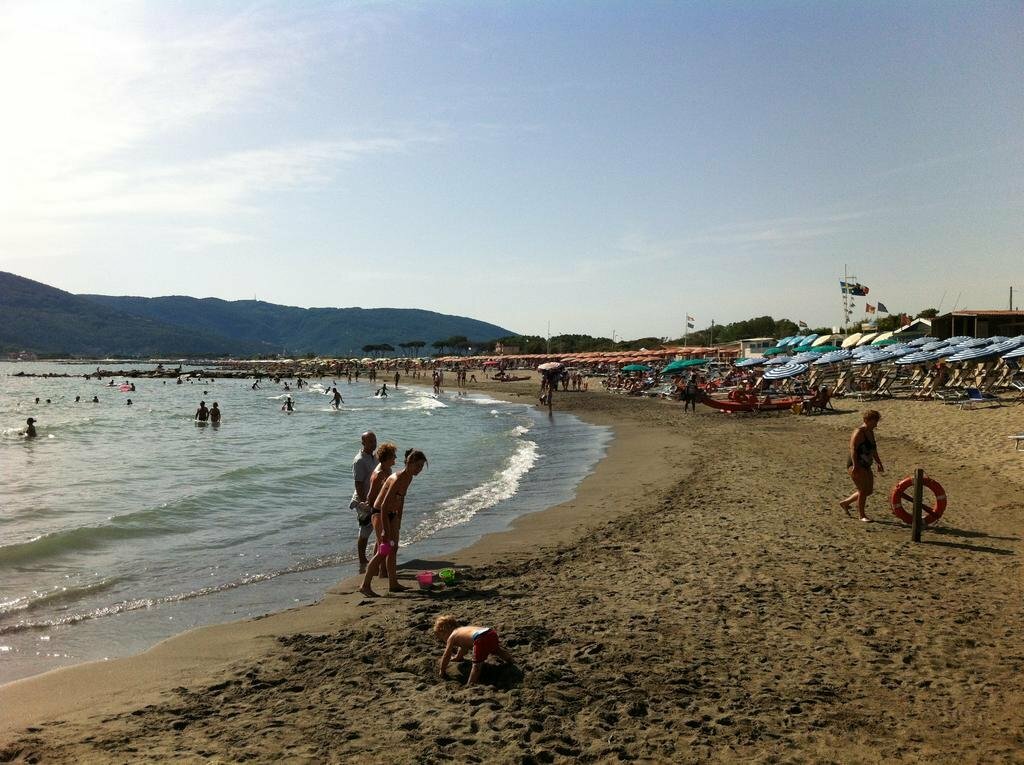 Otel Homeholiday Marinella, Ligurya, foto
