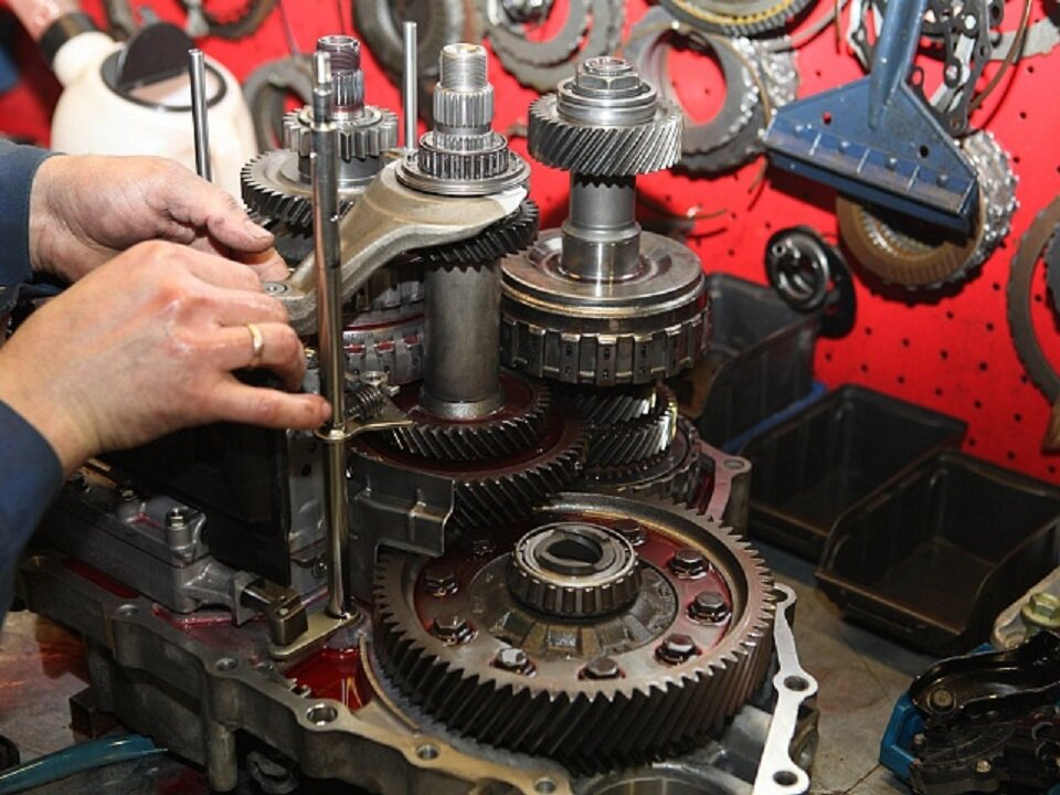 Otomatik şanzıman tamiri Automatic transmission repair center, Moskova, foto