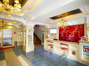 Pai Hotel Jilin Railway Station International Trade (Jilin Province, Jilin), otel  Jilin Şehri'nden