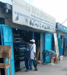 Ets Camara (Brazzaville, Commune de Bacongo, Avenue Matsoua), banyo ve klozet mağazaları  Brazzaville'den