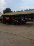 Plot 100 (Lusaka, Burma Road), oto yıkama  Lusaka'dan