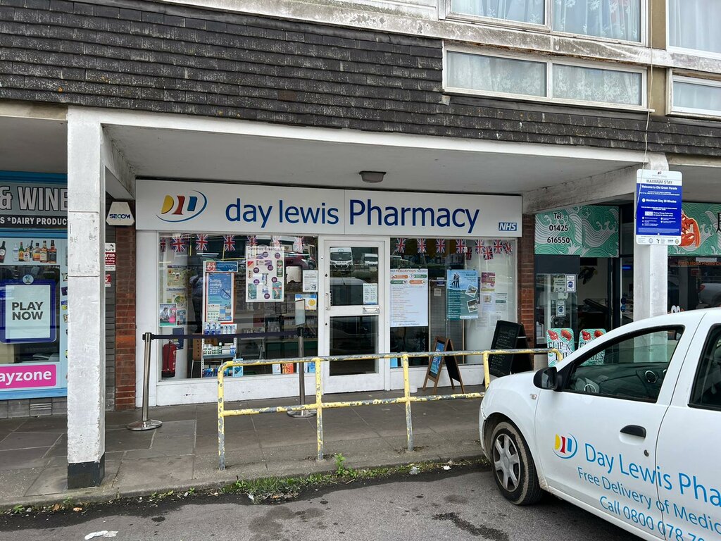 Eczaneler Day Lewis Pharmacy New Milton, İngiltere, foto