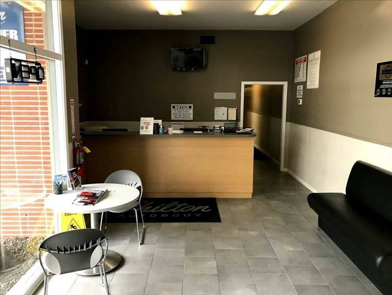 Oto kaporta Carstar Chilton Auto Body Burlingame North, , foto