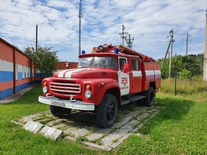 Автоцистерна АЦ-40 (130)-63Б (Vokzalnaya ulitsa No:26), teknoloji anıtı  Pionersky'den