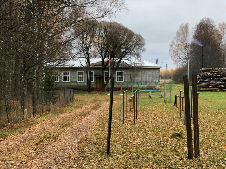 Ortaokul Дунаевская основная общеобразовательная школа, Tverskaya oblastı, foto