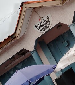 Espace Dlg (Brazzaville, Commune de Mfilou), kafe  Brazzaville'den