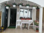 Первая линия (улица Гагариной No:25/163, посёлок Утёс), otel  Kırım Cumhuriyeti'nden