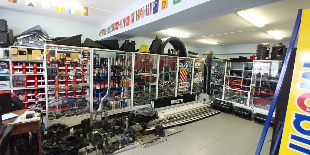 Otomobil yedek parçaları Komparts, Çeliabinskaya oblastı, foto