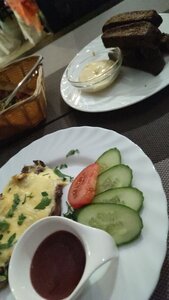 Gril bar Za mostom (Yubileyny pereulok No:6), kafe  Kolpaşevo'dan