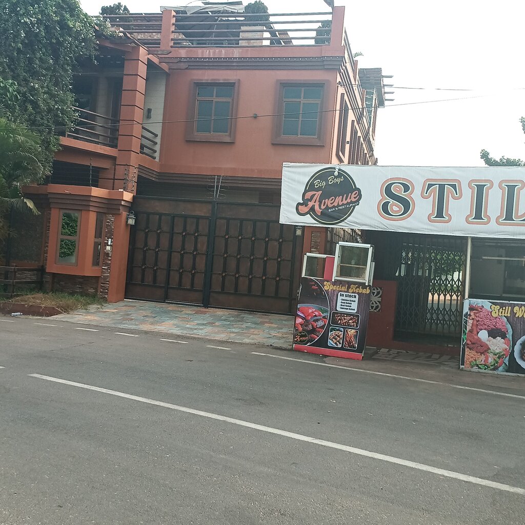 Bar Big boys avenue, Akra, foto