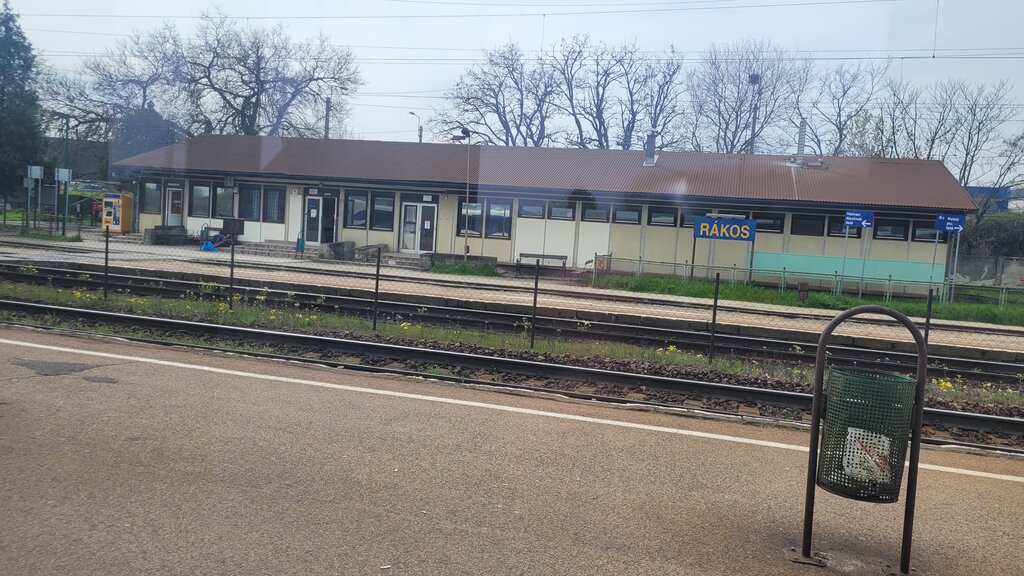 Tren istasyonu Rákos, Budapeşte, foto