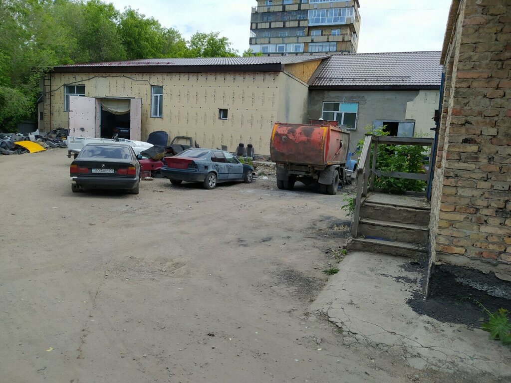 Oto kaporta T & T, Karağandı, foto