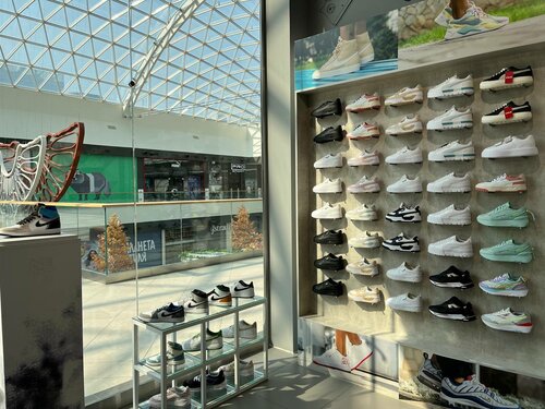 Sneaker Street 162