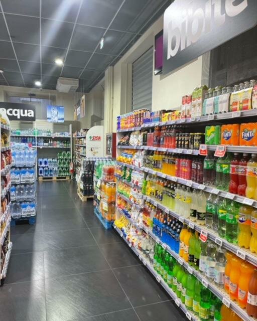 Alışveriş merkezleri Supermercati Sisa, Messina, foto