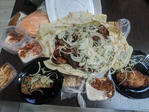 Shashlyk na uglyah u Garika (Monchegorskaya Street No:3/3, Avtozavodskiy City District, Monchegorskiy Microdistrict), fast food  Nijni Novgorod'dan