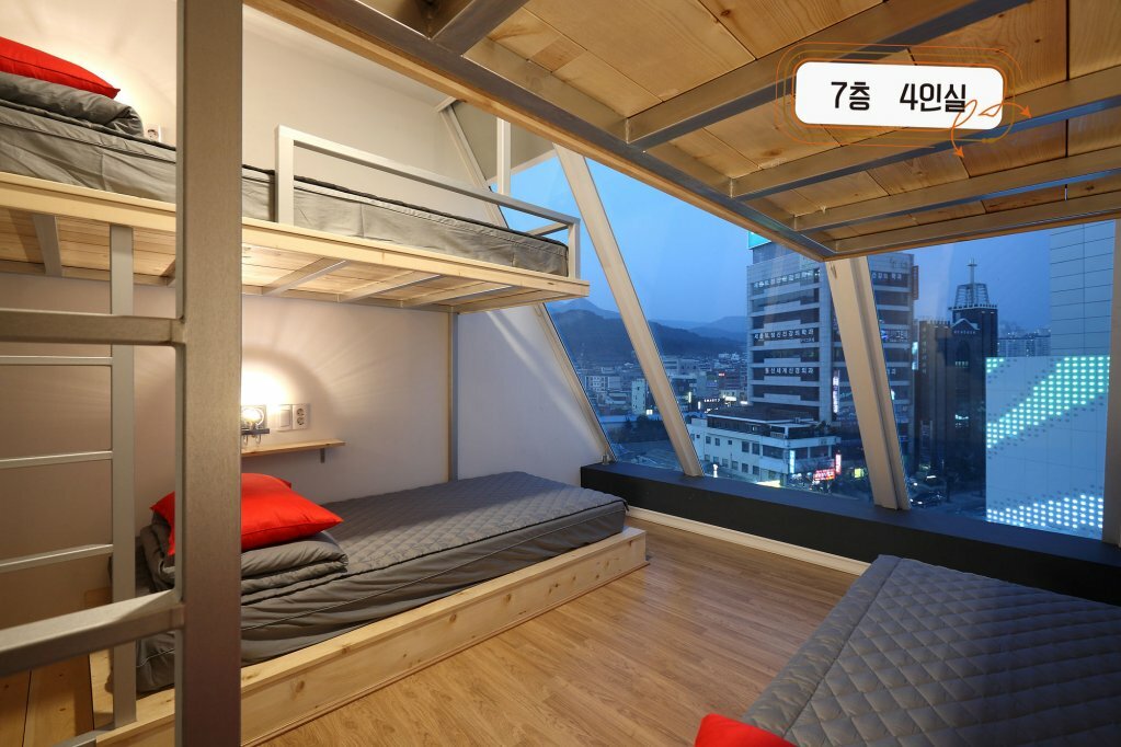 Otel First Guest House - Hostel, Pusan, foto