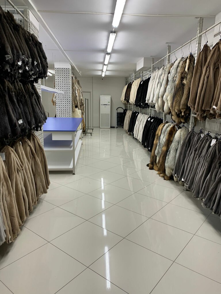 Kürk ve deri giyim mağazaları Punto Leather & Fur Saga Furs, İstanbul, foto