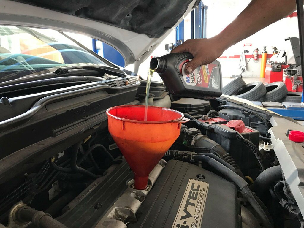 Jant ve lastikçiler Bama Automotriz Circuito Colonias, Merida, foto