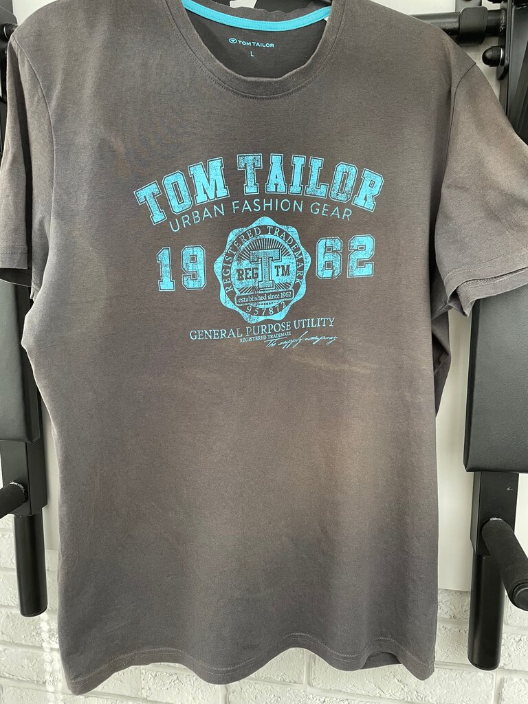 Giyim mağazası Том Тэйлор, Moskova, foto