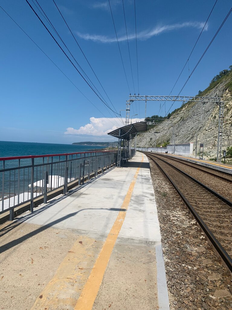 Tren istasyonu Yuzhniy, Krasnodarski krayı, foto