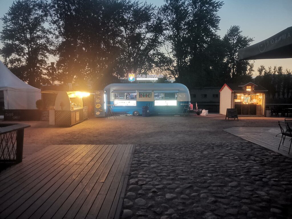 Fast food Old Kotlin Burger, Kronstadt, foto