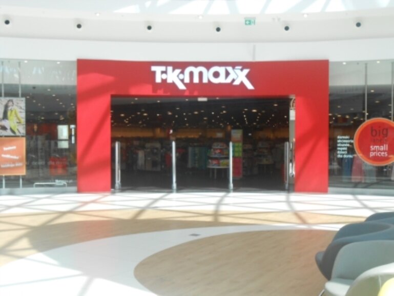 Büyük mağazalar Tk Maxx, Varşova, foto