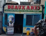 Beaux arts (Brazzaville, Avenue des Trois Martyrs), güzellik merkezi ekipmanları  Brazzaville'den