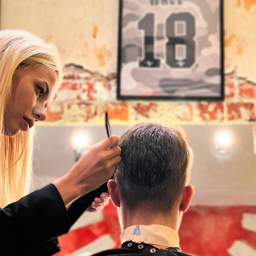 Berberler Monkey Kings Barbershop, Belgrad, foto