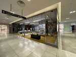 Balenciaga (Osaka Prefecture, Osaka, Sennichimae Line, Namba metro station), giyim mağazası  Osaka'dan