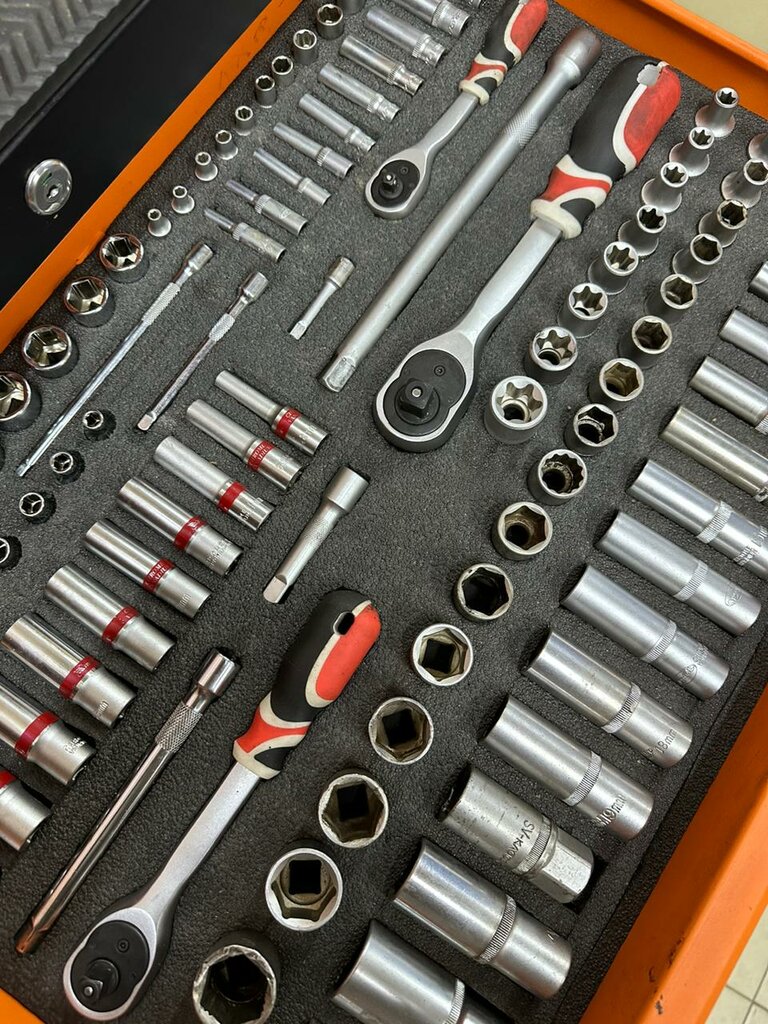 Otomobil servisi СТО на Озерной, Adıge Cumhuriyeti, foto