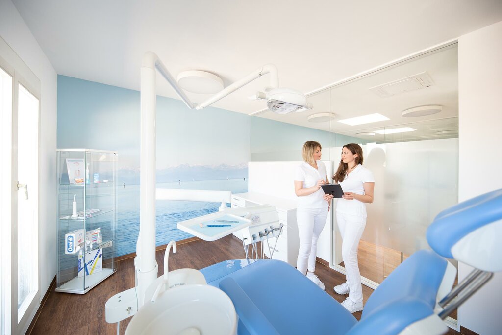 Özel ağız ve diş sağlığı klinikleri ve muayenehaneleri Zahnarztpraxis Dr. Schütz Zahnarzt Konstanz, Konstanz, foto