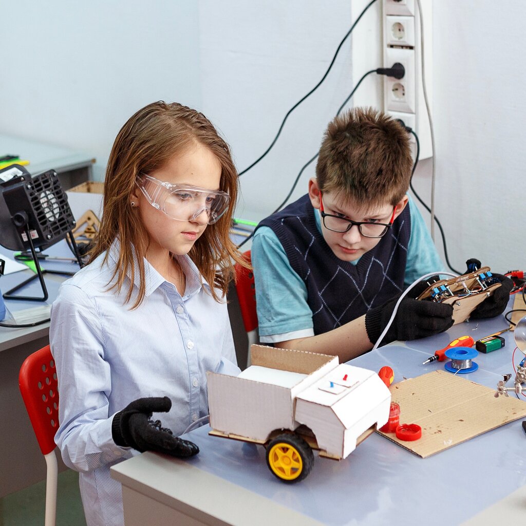 Kurs Era of Engineers, Moskova, foto