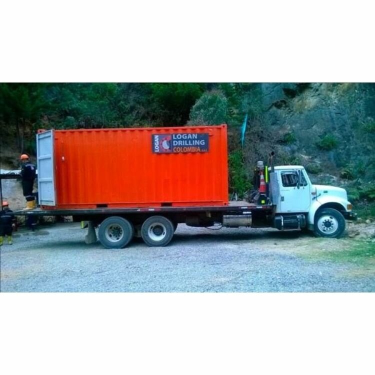 Tekne, kayık, yat Grúas Aristi, Medellin, foto