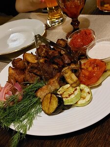 Mezdakh (Republic of Adygea, Maykopsky District, Krasnooktyabrskoye selskoye poseleniye, posyolok Krasnooktyabrskiy), restoran  Maykop'tan