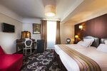 Crystal Hotel (Rue Saint-Benoît No:24, 6e Arrondissement), otel  Paris'ten