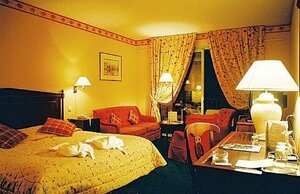 Logis Hôtel Domaine de Fompeyre (Nouvelle-Aquitaine, Gironde, Arrondissement de Langon, Bazas, Route de Mont de Marsan), otel