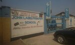John Laing Primary School (Lusaka, John Laing), ortaokul  Lusaka'dan
