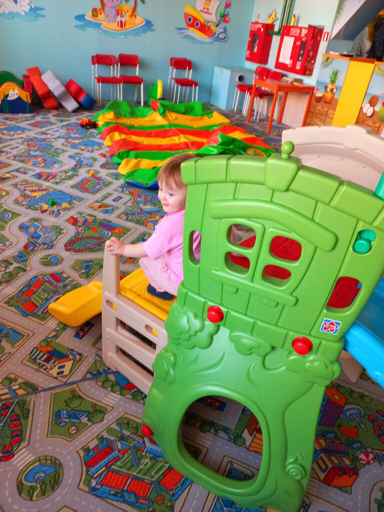 Eğlence merkezleri Detsky razvlekatelny tsentr Ulybka, Omsk, foto