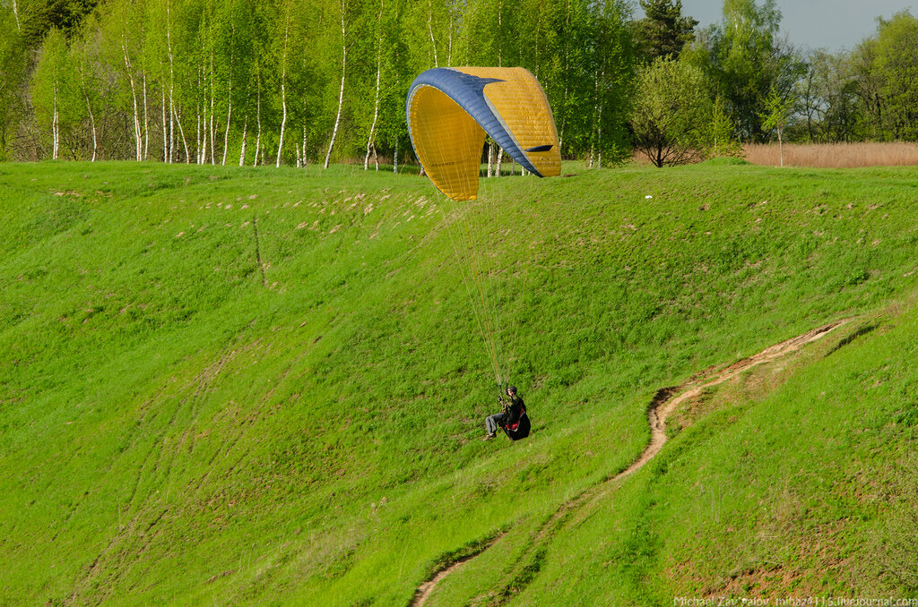 Spor okulları Учебный склон парапланеристов Очапки, Yaroslavskaya oblastı, foto