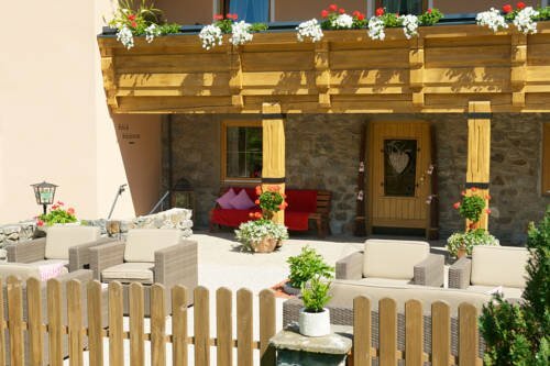 Otel Pension Dorfplatzl, Sankt Leonhard im Pitztal, foto
