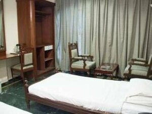 Atithi Lodge (State of Telangana, Greater Hyderabad Municipal Corporation, Hyderabad, Khairatabad), otel  Haydarabat'tan