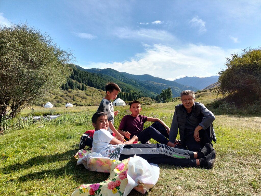 Turistik yerler Shet-Merki River Gorge, Almatı eyaleti, foto