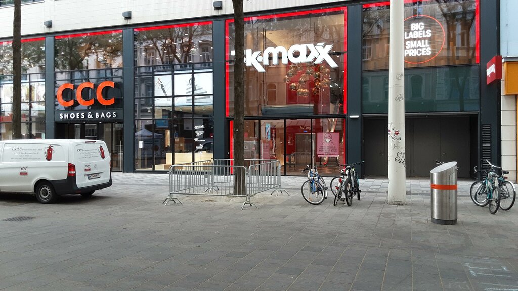 Büyük mağazalar Tk Maxx, Viyana, foto