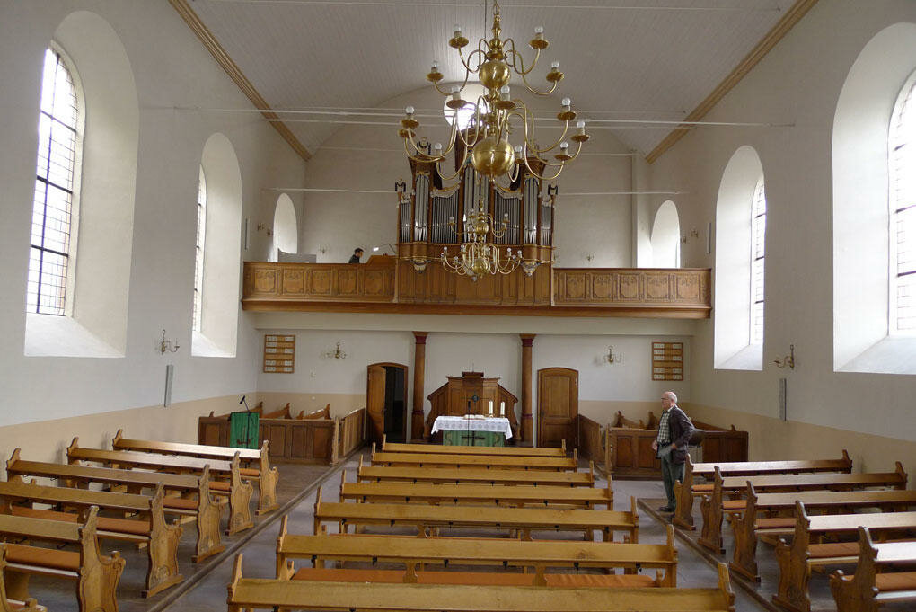 Dini dernekler Kirche Gemünd - Evangelische Trinitatis-Kirchengemeinde Schleidener Tal, Kuzey Ren‑Vestfalya, foto