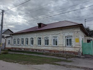 Дом купца Селиванова с шорной мастерской (Komsomolskaya Street No:84), turistik yerler  Dmitrovgrad'dan