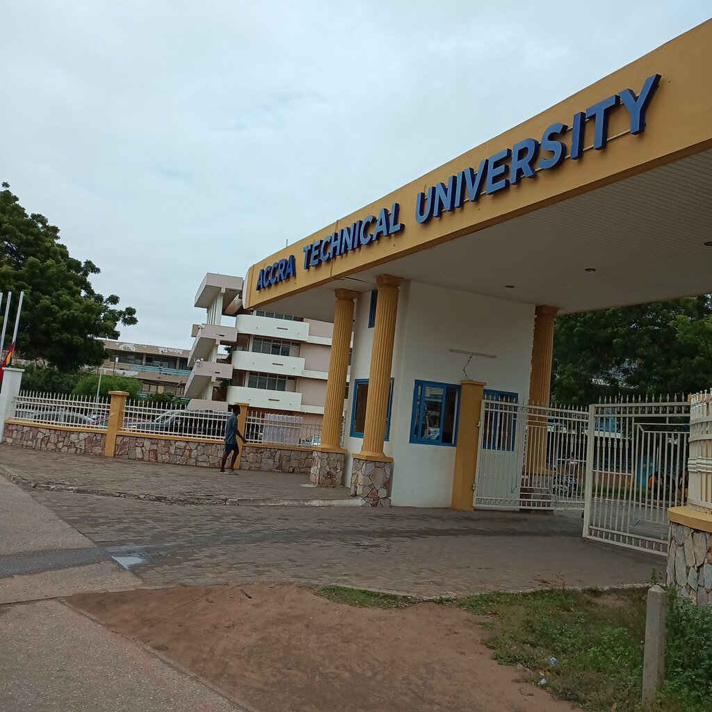 Üniversiteler Accra Technical University, Akra, foto